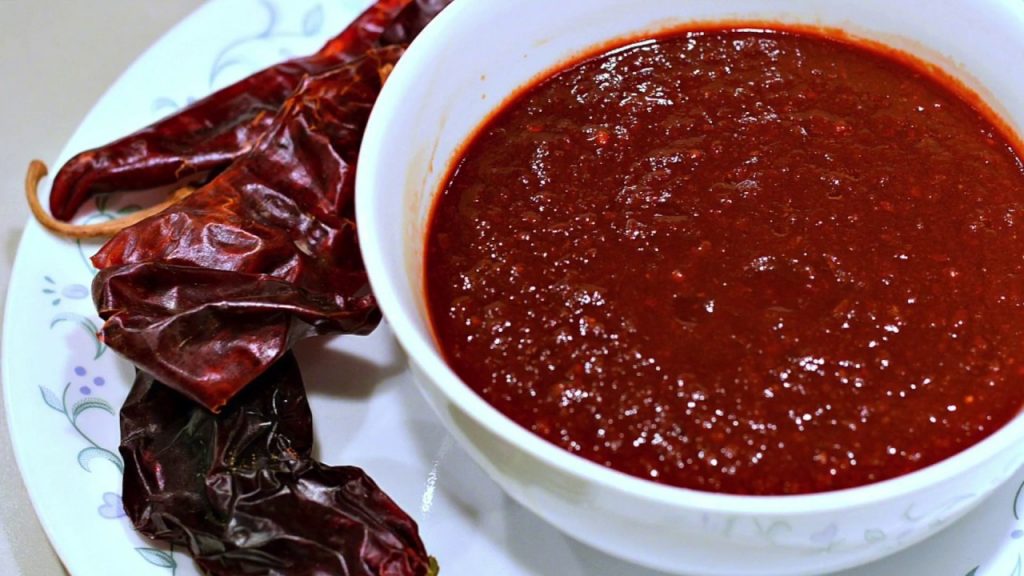 NEW MEXICO RED CHILE SAUCE - Los Foodies Magazine