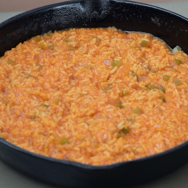 How To Make Spanish Rice Recipe - Los Foodies Magazine