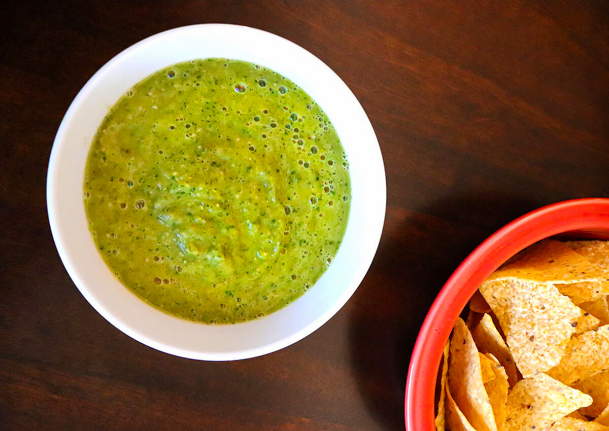 Salsa Verde Recipe (Green Salsa) - Los Foodies Magazine